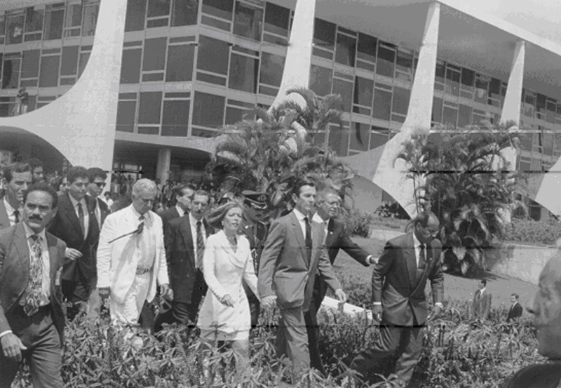 Nova República - História de Tudo